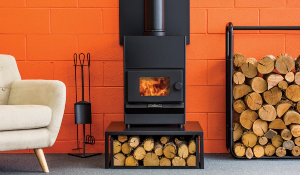 pyro-classic-mini-black-in-situ - The Heatstore